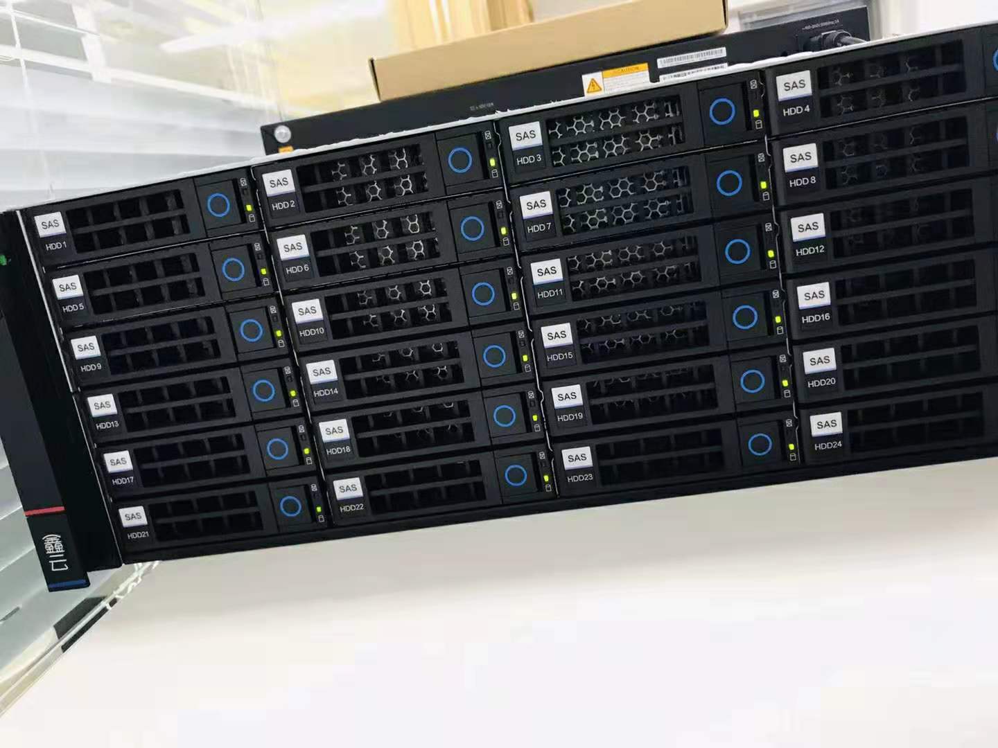 什么是磁盘阵列？什么是NAS？该怎么选择？_影视工业网-幕后英雄APP